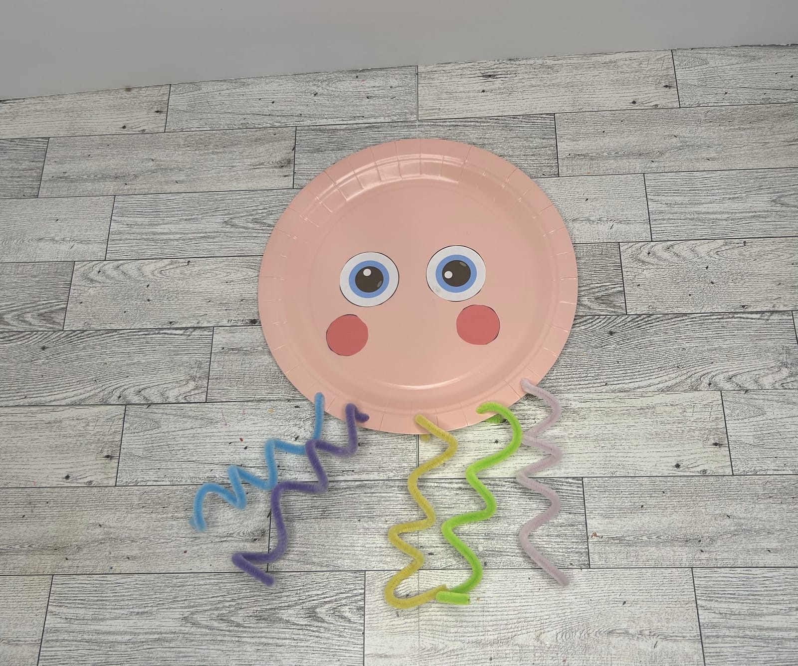 Easy Jellyfish Craft